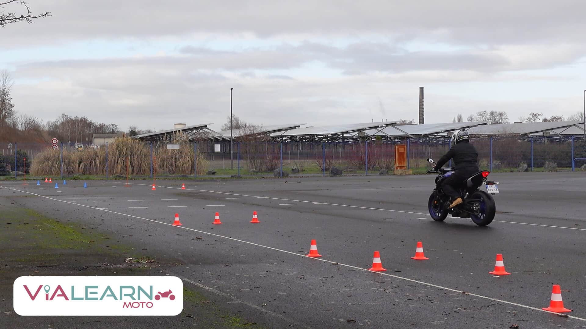 L’épreuve hors-circulation du permis moto (plateau)